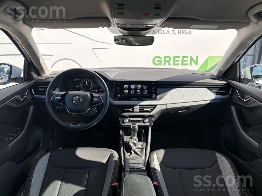 White Skoda Scala 2024 in Riga, with an engine capacity of 1.00 L and mileage of 45 thousand km for 20500 €, photo 10 on AUTOMOTO.COM.LV