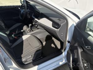 White Skoda Scala 2024 in Riga, with an engine capacity of 1.00 L and mileage of 45 thousand km for 20500 €, photo 14 on AUTOMOTO.COM.LV