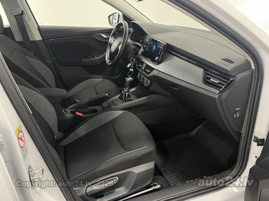 Balts Skoda Scala 2025 Tallina, ar dzinēja tilpumu 1.00 L un nobraukumu 29 tūkst. km par 19900 €, foto 17 vietnē AUTOMOTO.COM.LV