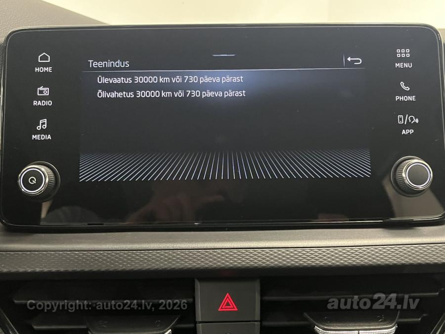 Balts Skoda Scala 2025 Tallina, ar dzinēja tilpumu 1.00 L un nobraukumu 29 tūkst. km par 19900 €, foto 22 vietnē AUTOMOTO.COM.LV