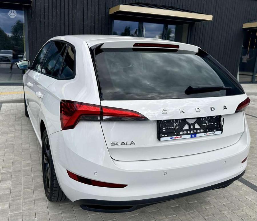 Balts Skoda Scala 2020 Šauļi, ar dzinēja tilpumu 1.00 L un nobraukumu 125 tūkst. km par 9600 €, foto 14 vietnē AUTOMOTO.COM.LV
