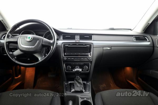 Beige Skoda SuperB 2011 in Tallinn, with an engine capacity of 1.80 L and mileage of 235 thousand km for 1399 €, photo 5 on AUTOMOTO.COM.LV