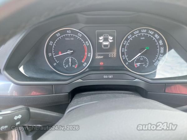 Beige Skoda SuperB 2016 in Keila, with an engine capacity of 1.40 L and mileage of 232 thousand km for 8900 €, photo 7 on AUTOMOTO.COM.LV