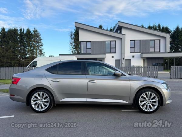 Smilšu krāsa Skoda SuperB 2016 Tallina, ar dzinēja tilpumu 1.40 L un nobraukumu 229 tūkst. km par 7200 €, foto 5 vietnē AUTOMOTO.COM.LV