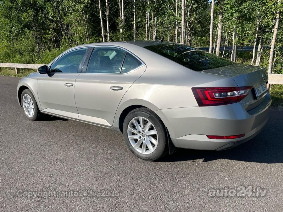 Smilšu krāsa Skoda SuperB 2017 Tallina, ar dzinēja tilpumu 1.40 L un nobraukumu 147 tūkst. km par 14500 €, foto 5 vietnē AUTOMOTO.COM.LV