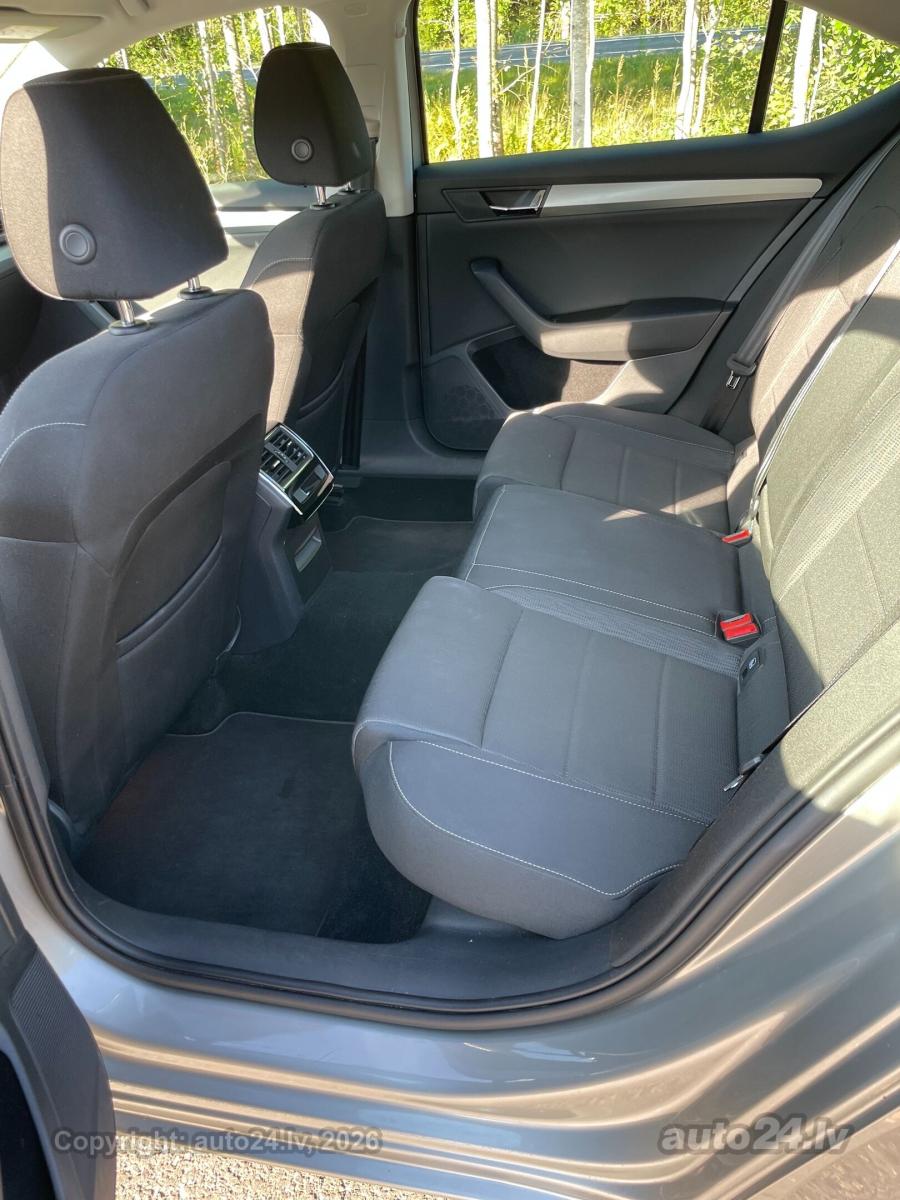 Smilšu krāsa Skoda SuperB 2017 Tallina, ar dzinēja tilpumu 1.40 L un nobraukumu 147 tūkst. km par 14500 €, foto 10 vietnē AUTOMOTO.COM.LV