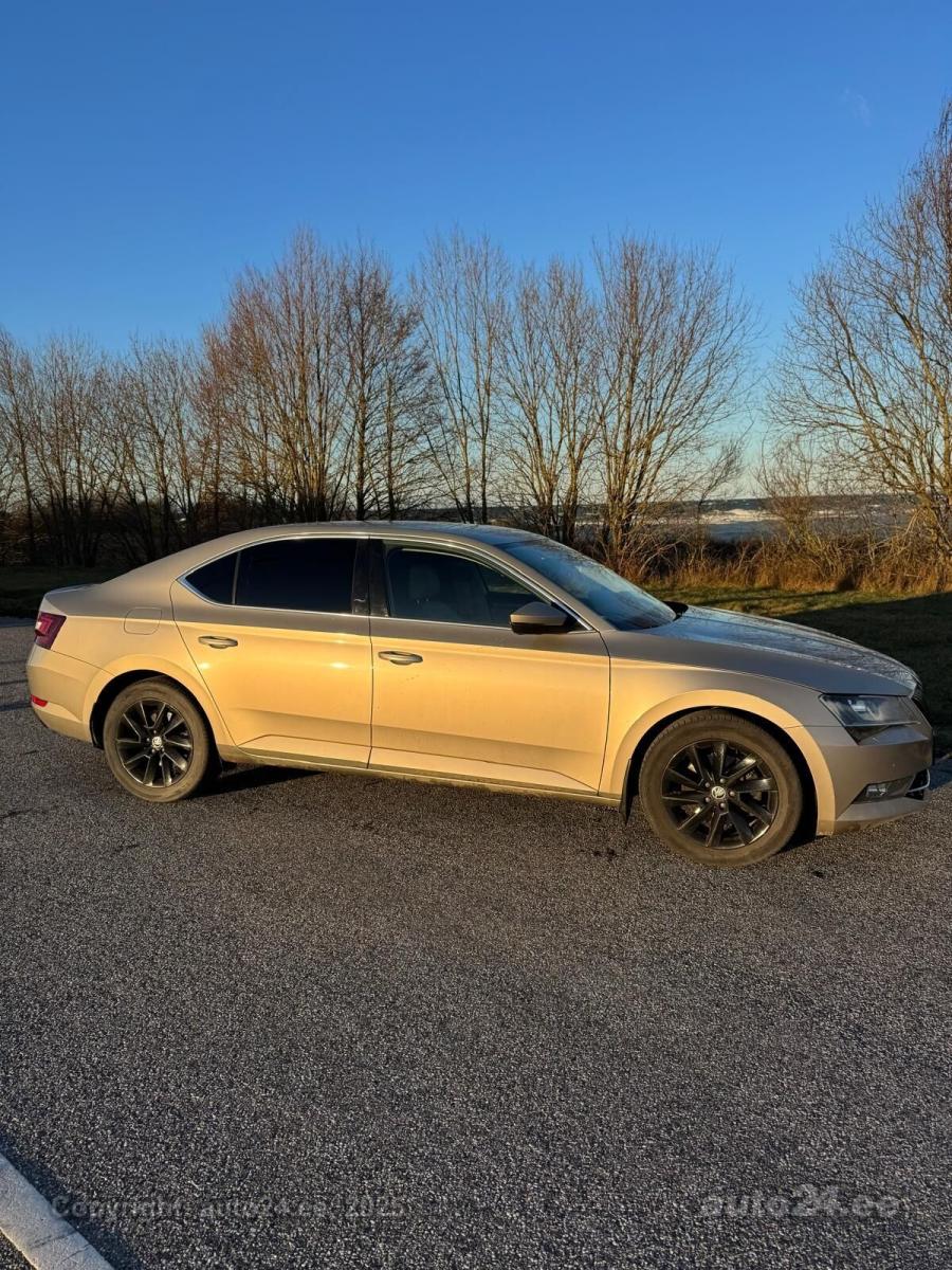 Smilšu krāsa Skoda SuperB 2018 Tallina, ar dzinēja tilpumu 1.40 L un nobraukumu 106 tūkst. km par 14500 €, foto 4 vietnē AUTOMOTO.COM.LV