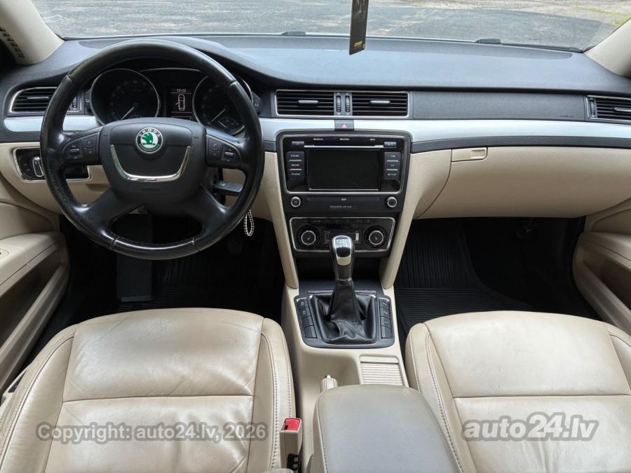 Smilšu krāsa Skoda SuperB 2011 Pelva, ar dzinēja tilpumu 2.00 L un nobraukumu 355 tūkst. km par 4750 €, foto 6 vietnē AUTOMOTO.COM.LV