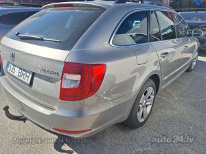 Beige Skoda SuperB 2013 in Tallinn, with an engine capacity of 2.00 L and mileage of 321 thousand km for 5300 €, photo 4 on AUTOMOTO.COM.LV