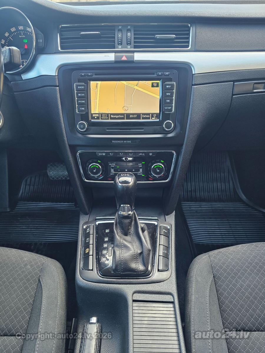 Smilšu krāsa Skoda SuperB 2013 Paide, ar dzinēja tilpumu 2.00 L un nobraukumu 322 tūkst. km par 6850 €, foto 12 vietnē AUTOMOTO.COM.LV