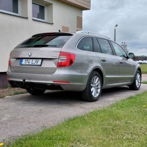 Smilšu krāsa Skoda SuperB 2013 Tartu, ar dzinēja tilpumu 2.00 L un nobraukumu 335 tūkst. km par 6599 €, foto 4 vietnē AUTOMOTO.COM.LV