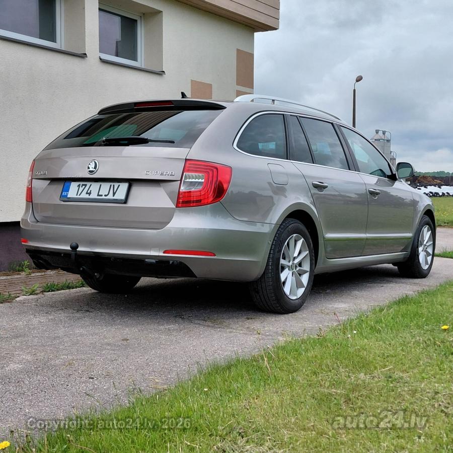 Smilšu krāsa Skoda SuperB 2013 Tartu, ar dzinēja tilpumu 2.00 L un nobraukumu 335 tūkst. km par 6599 €, foto 4 vietnē AUTOMOTO.COM.LV