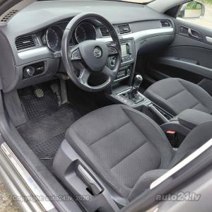 Smilšu krāsa Skoda SuperB 2013 Tartu, ar dzinēja tilpumu 2.00 L un nobraukumu 335 tūkst. km par 6599 €, foto 10 vietnē AUTOMOTO.COM.LV