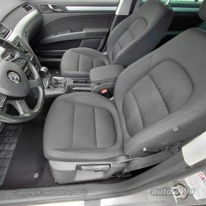 Smilšu krāsa Skoda SuperB 2013 Tartu, ar dzinēja tilpumu 2.00 L un nobraukumu 335 tūkst. km par 6599 €, foto 12 vietnē AUTOMOTO.COM.LV