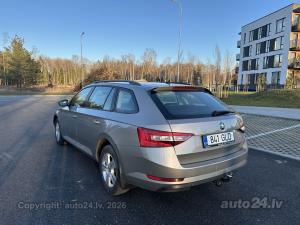 Smilšu krāsa Skoda SuperB 2016 Tallina, ar dzinēja tilpumu 2.00 L un nobraukumu 299 tūkst. km par 9700 €, foto 3 vietnē AUTOMOTO.COM.LV