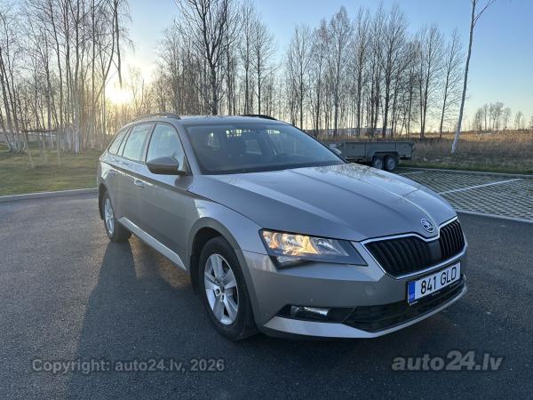 Smilšu krāsa Skoda SuperB 2016 Tallina, ar dzinēja tilpumu 2.00 L un nobraukumu 299 tūkst. km par 9700 €, foto 4 vietnē AUTOMOTO.COM.LV
