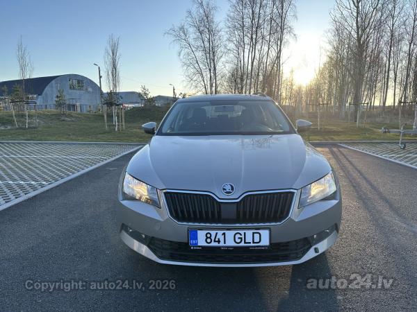 Smilšu krāsa Skoda SuperB 2016 Tallina, ar dzinēja tilpumu 2.00 L un nobraukumu 299 tūkst. km par 9700 €, foto 6 vietnē AUTOMOTO.COM.LV