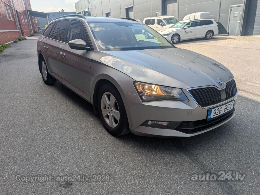 Smilšu krāsa Skoda SuperB 2017 Tallina, ar dzinēja tilpumu 1.40 L un nobraukumu 250 tūkst. km par 10490 €, foto 3 vietnē AUTOMOTO.COM.LV
