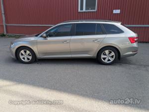 Smilšu krāsa Skoda SuperB 2017 Tallina, ar dzinēja tilpumu 1.40 L un nobraukumu 250 tūkst. km par 10490 €, foto 9 vietnē AUTOMOTO.COM.LV