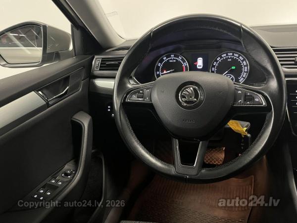 Beige Skoda SuperB 2018 in Tallinn, with an engine capacity of 1.40 L and mileage of 152 thousand km for 12900 €, photo 10 on AUTOMOTO.COM.LV