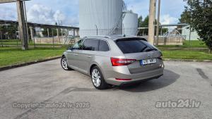Beige Skoda SuperB 2018 in Tallinn, with an engine capacity of 2.00 L and mileage of 233 thousand km for 14900 €, photo 5 on AUTOMOTO.COM.LV