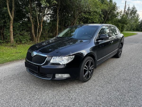 Black Skoda SuperB 2009 in Kaunas, with an engine capacity of 2.00 L and mileage of 390 thousand km for 2650 €, photo 1 on AUTOMOTO.COM.LV