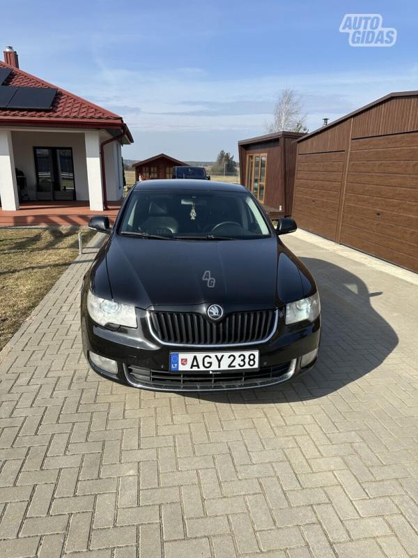 Melns Skoda SuperB 2009 Šalčininkai, ar dzinēja tilpumu 2.00 L un nobraukumu 497 tūkst. km par 3500 €, foto 1 vietnē AUTOMOTO.COM.LV