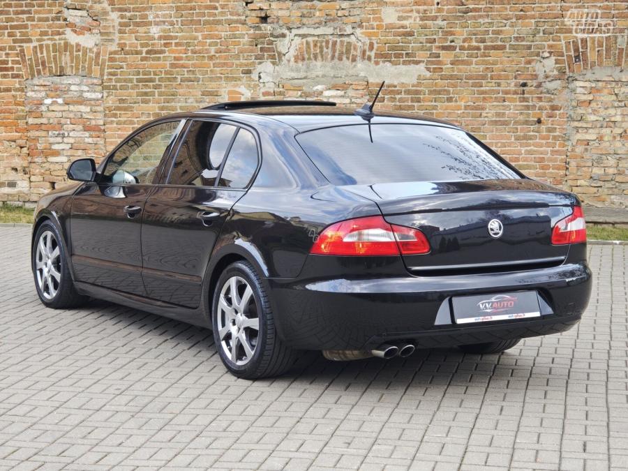 Black Skoda SuperB 2009 in Vilnius, with an engine capacity of 1.80 L and mileage of 231 thousand km for 4200 €, photo 5 on AUTOMOTO.COM.LV