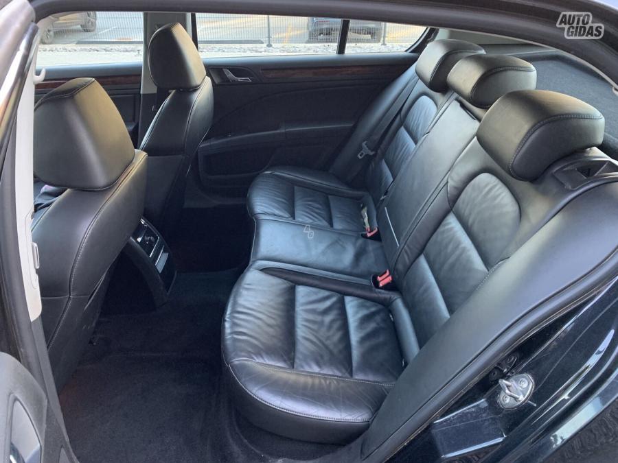 Black Skoda SuperB 2009 in Kaunas, with an engine capacity of 2.00 L and mileage of 341 thousand km for 2800 €, photo 9 on AUTOMOTO.COM.LV