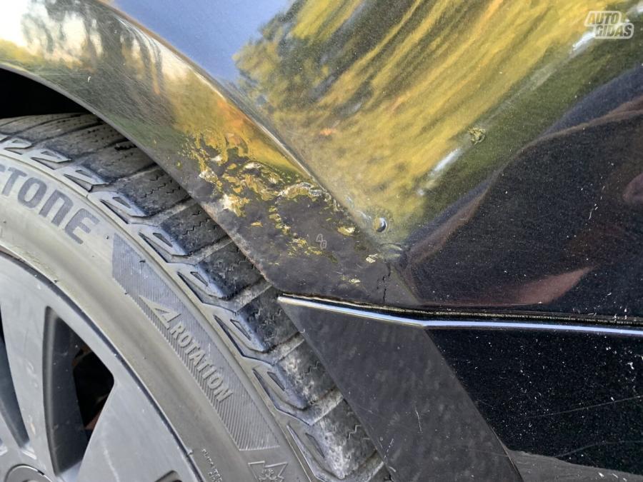 Black Skoda SuperB 2009 in Kaunas, with an engine capacity of 2.00 L and mileage of 341 thousand km for 2800 €, photo 15 on AUTOMOTO.COM.LV