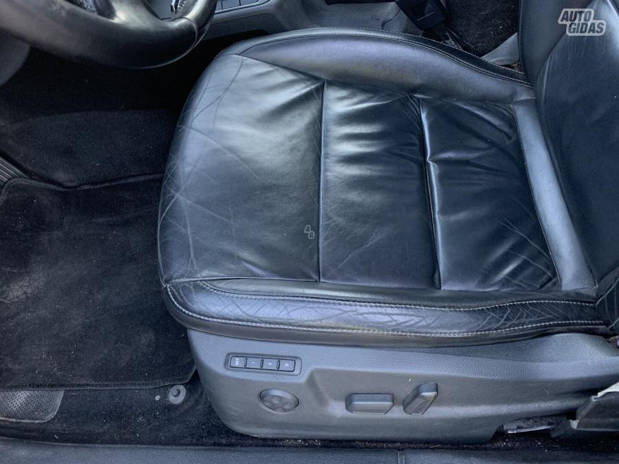 Black Skoda SuperB 2009 in Kaunas, with an engine capacity of 2.00 L and mileage of 341 thousand km for 2800 €, photo 20 on AUTOMOTO.COM.LV