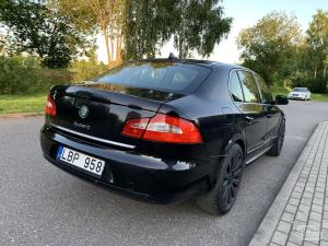 Black Skoda SuperB 2009 in Kaunas, with an engine capacity of 2.00 L and mileage of 341 thousand km for 2800 €, photo 29 on AUTOMOTO.COM.LV