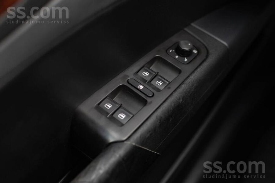 Melns Skoda SuperB 2010 Rīga, ar dzinēja tilpumu 2.00 L un nobraukumu 370 tūkst. km par 4990 €, foto 17 vietnē AUTOMOTO.COM.LV