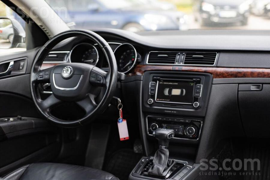 Melns Skoda SuperB 2010 Rīga, ar dzinēja tilpumu 2.00 L un nobraukumu 370 tūkst. km par 4990 €, foto 27 vietnē AUTOMOTO.COM.LV