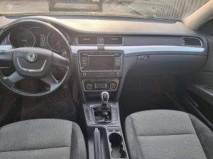 Melns Skoda SuperB 2010 Viļņa, ar dzinēja tilpumu 1.97 L un nobraukumu 345 tūkst. km par 2700 €, foto 7 vietnē AUTOMOTO.COM.LV