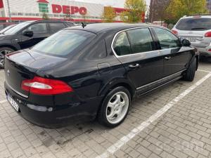 Черный Шкода Суперб 2010 в Рига, объемом двигателя 2.00 л и пробегом 346 тыс. км за 3600 €, фото 4 на AUTOMOTO.COM.LV
