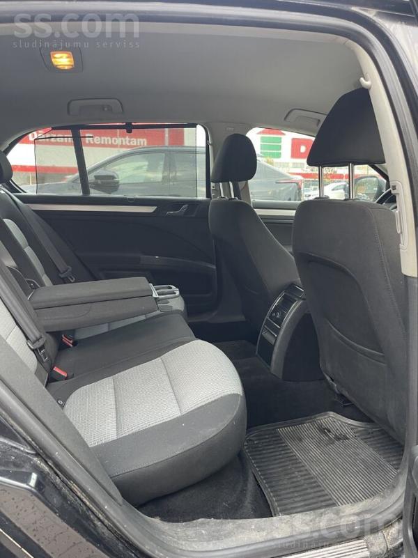 Skoda SuperB 2010 Rīga vietnē Melns Skoda SuperB 2010 Rīga, ar dzinēja tilpumu 2.00 L un nobraukumu 346 tūkst. km par 3600 €, foto 7 vietnē AUTOMOTO.COM.LV
