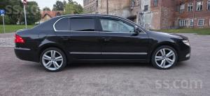 Melns Skoda SuperB 2013 Kuldīga, ar dzinēja tilpumu 2.00 L un nobraukumu 340 tūkst. km par 3999 €, foto  vietnē AUTOMOTO.COM.LV