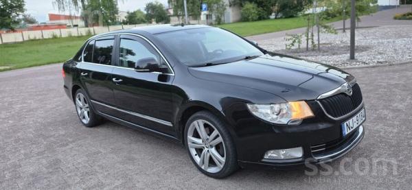 Black Skoda SuperB 2013 in Kuldiga, with an engine capacity of 2.00 L and mileage of 340 thousand km for 3999 €, photo 4 on AUTOMOTO.COM.LV