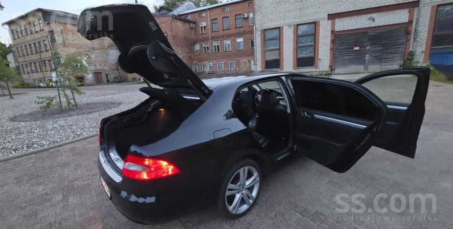 Black Skoda SuperB 2013 in Kuldiga, with an engine capacity of 2.00 L and mileage of 340 thousand km for 3999 €, photo 10 on AUTOMOTO.COM.LV