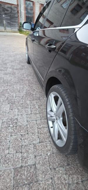 Black Skoda SuperB 2013 in Kuldiga, with an engine capacity of 2.00 L and mileage of 340 thousand km for 3999 €, photo 14 on AUTOMOTO.COM.LV