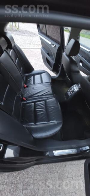 Black Skoda SuperB 2013 in Kuldiga, with an engine capacity of 2.00 L and mileage of 340 thousand km for 3999 €, photo 20 on AUTOMOTO.COM.LV
