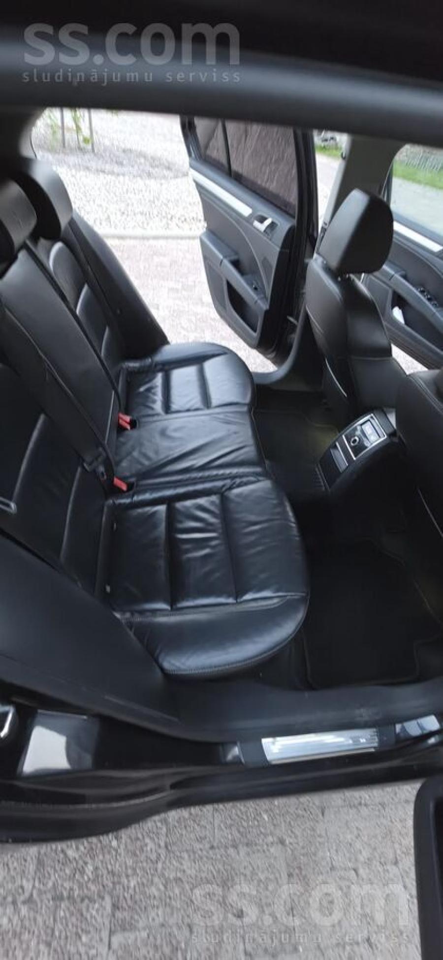 Black Skoda SuperB 2013 in Kuldiga, with an engine capacity of 2.00 L and mileage of 340 thousand km for 3999 €, photo 20 on AUTOMOTO.COM.LV