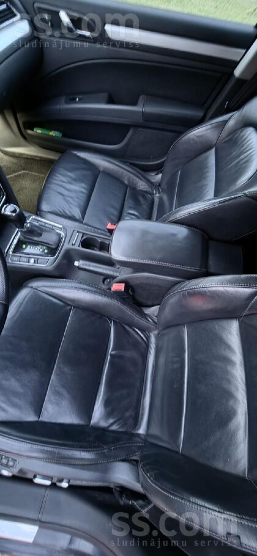 Black Skoda SuperB 2013 in Kuldiga, with an engine capacity of 2.00 L and mileage of 340 thousand km for 3999 €, photo 34 on AUTOMOTO.COM.LV