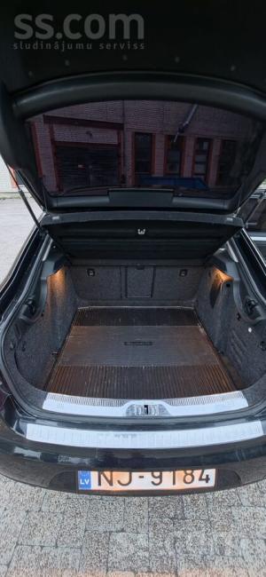 Black Skoda SuperB 2013 in Kuldiga, with an engine capacity of 2.00 L and mileage of 340 thousand km for 3999 €, photo 35 on AUTOMOTO.COM.LV