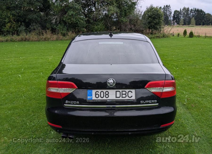 Melns Skoda SuperB 2013 Rapla, ar dzinēja tilpumu 2.00 L un nobraukumu 371 tūkst. km par 6000 €, foto 10 vietnē AUTOMOTO.COM.LV