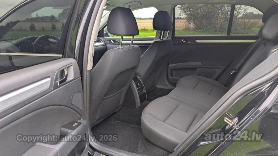 Melns Skoda SuperB 2013 Rapla, ar dzinēja tilpumu 2.00 L un nobraukumu 371 tūkst. km par 6000 €, foto 22 vietnē AUTOMOTO.COM.LV