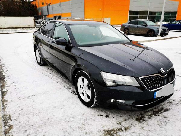 Melns Skoda SuperB 2015 Kauņa, ar dzinēja tilpumu 1.97 L un nobraukumu 286 tūkst. km par 8950 €, foto 2 vietnē AUTOMOTO.COM.LV