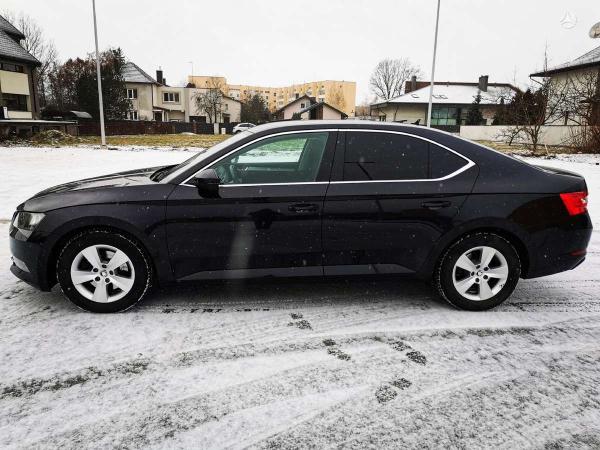 Melns Skoda SuperB 2015 Kauņa, ar dzinēja tilpumu 1.97 L un nobraukumu 286 tūkst. km par 8950 €, foto 7 vietnē AUTOMOTO.COM.LV