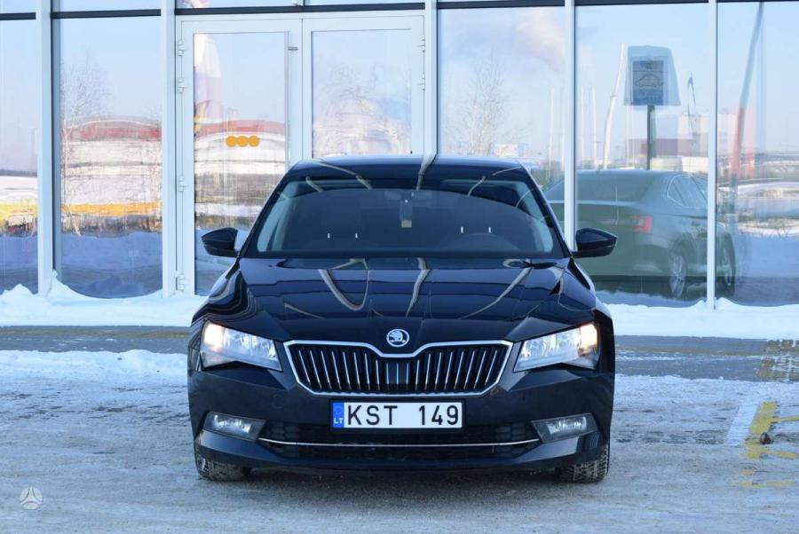 Black Skoda SuperB 2015 in Vilnius, with an engine capacity of 1.97 L and mileage of 286 thousand km for 10000 €, photo 2 on AUTOMOTO.COM.LV